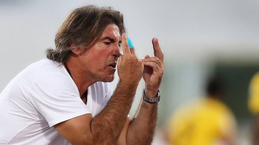 fars | نامه سرمربی استقلال علیه انتقال جنجالی